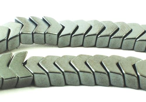 72 Sleek Shiny Black Hematite V-Shape Beads - Heavy! | MrBead